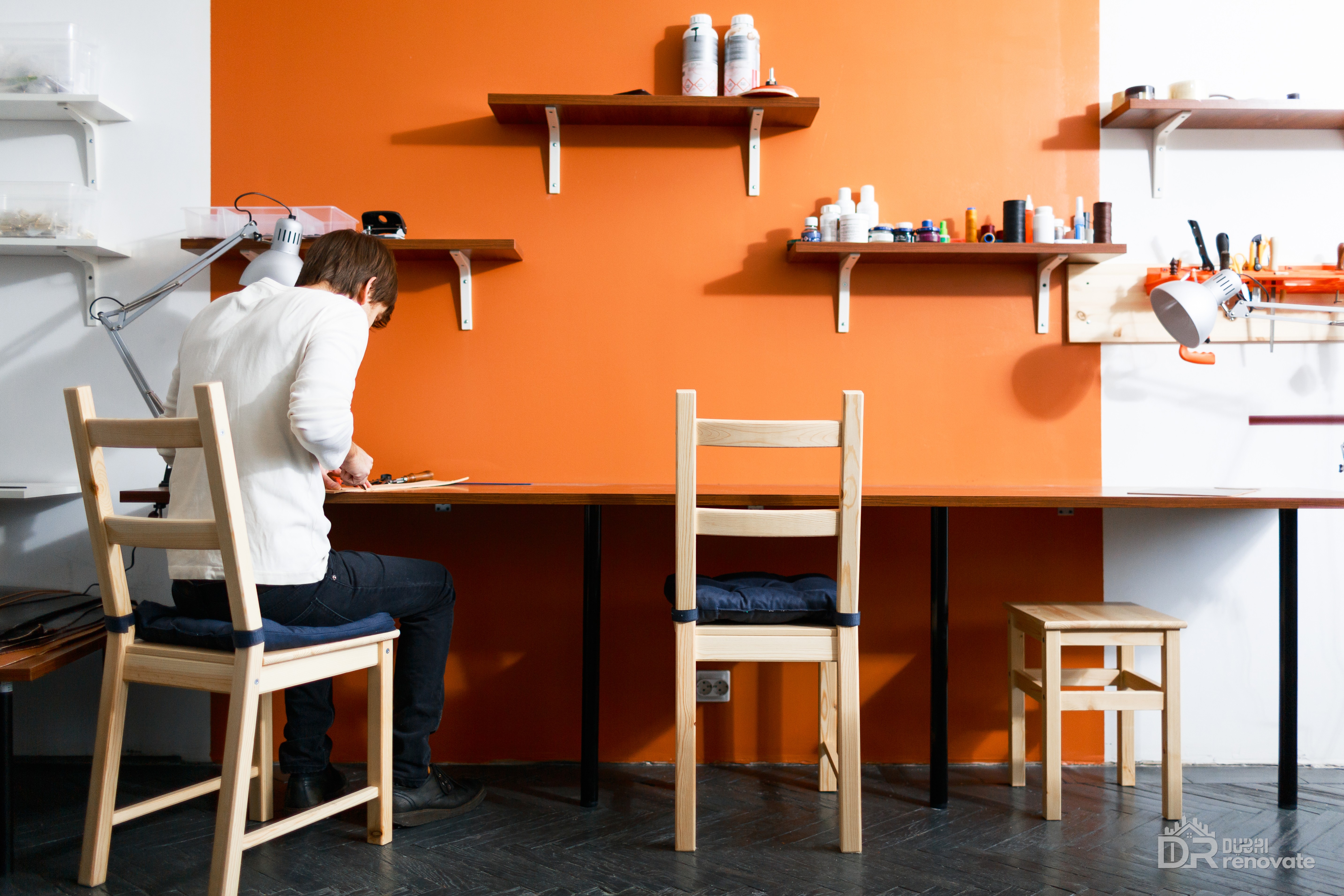 Dubai compact studio workbench: 7 Smart Studio Upgrades